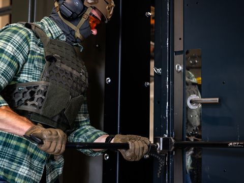 Reliable tactical access solutions for military and special forces